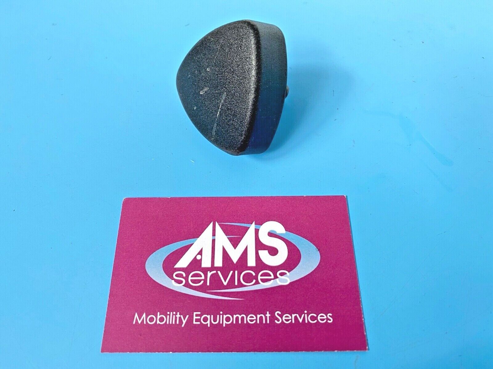 Invacare & Days Mobility Scooter Thumb / Hand Screws 8mm Threaded Stem ...