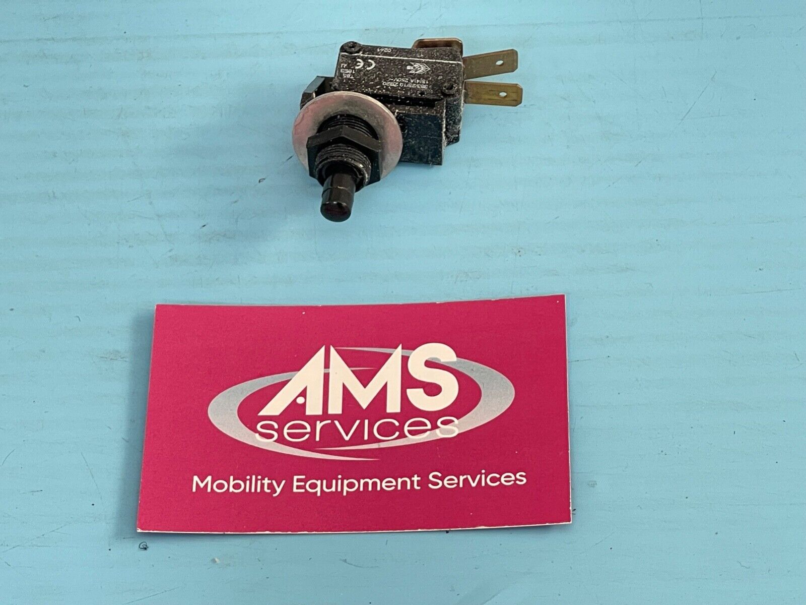 Arjo Ambulift & Early Maxi Move Patient Lifting Hoist Lower Micro ...